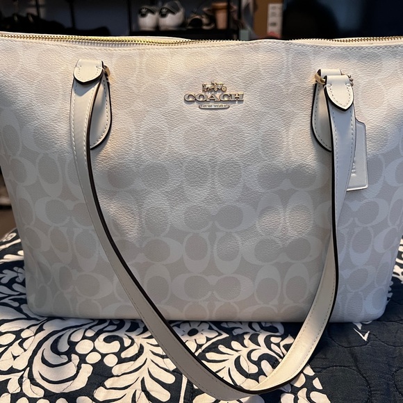 Coach | Bags | Coach Cream Signature Tote Bag | Poshmark